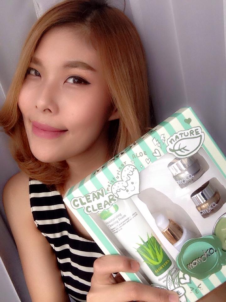 Momoko Facial Box Whitening Set - Lightening Acne and Wrinkles ...